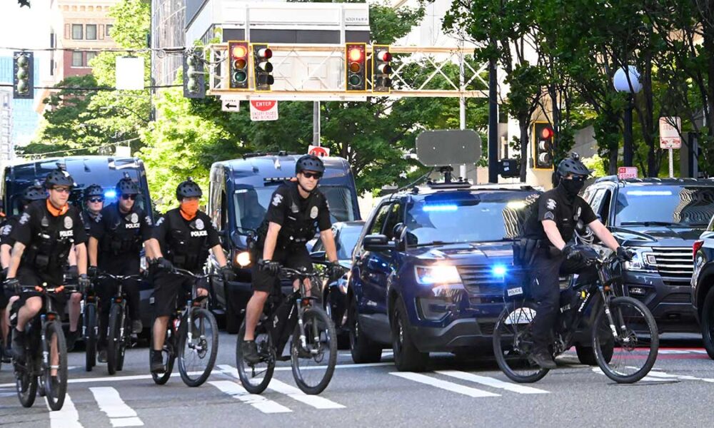 Seattle Police use aggressive tactics, arrest 3 during George Floyd ...