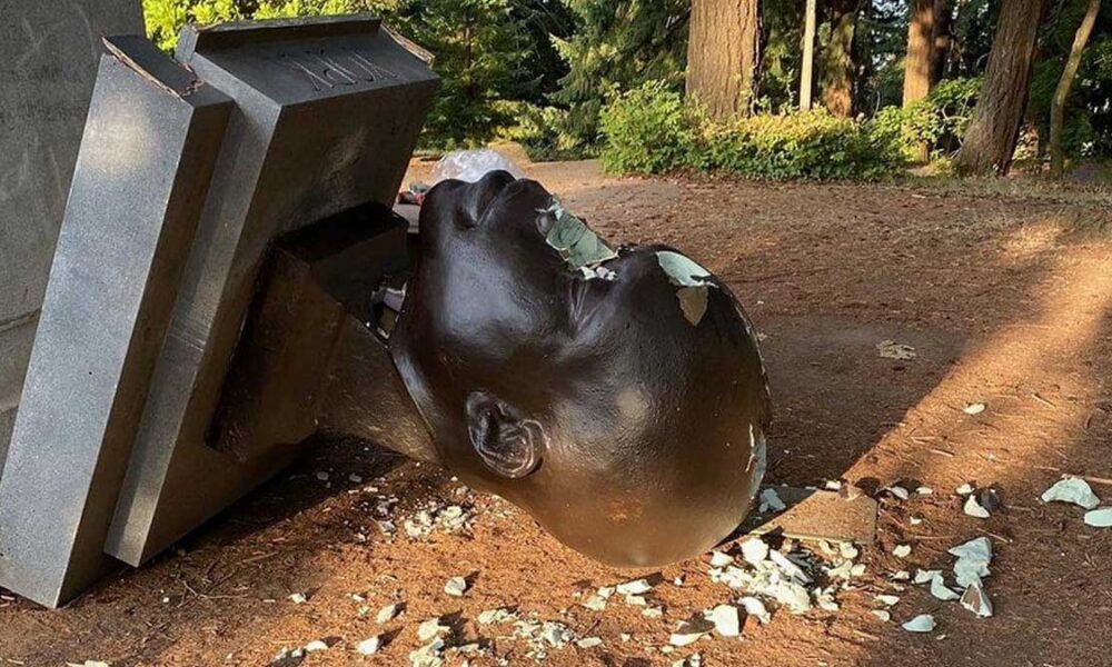 York Statue at Mount Tabor Park in Portland destroyed by vandals ...
