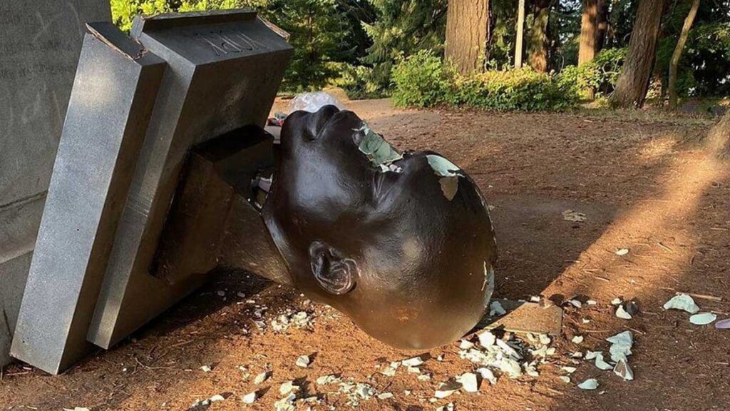 York Statue at Mount Tabor Park in Portland destroyed by vandals ...